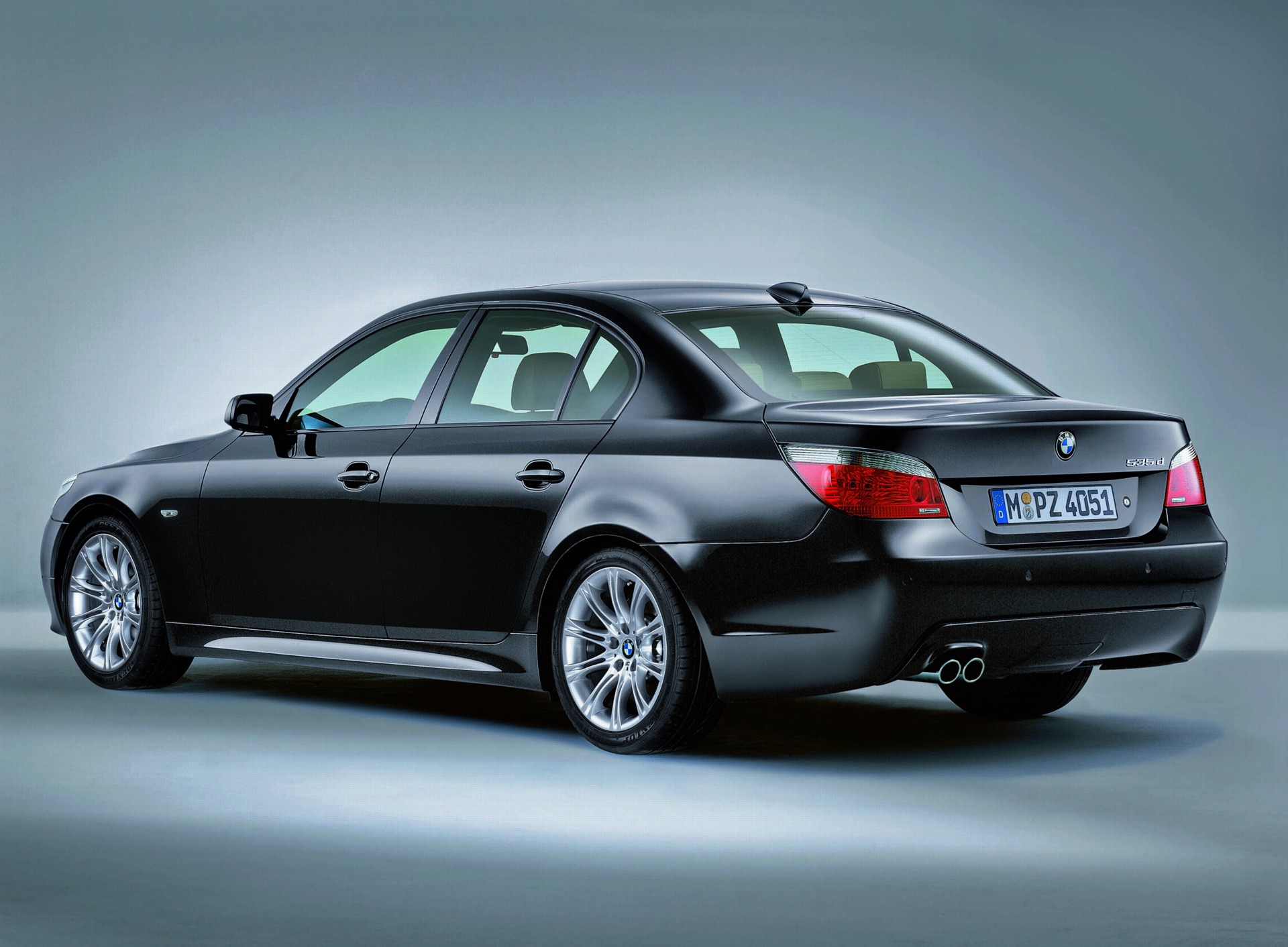 BMW 530 Information And Photos MOMENTcar